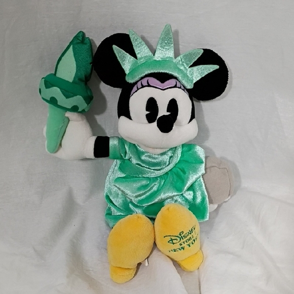 Disney | Toys | Euc Disney Store New York Minnie Mouse Lady Liberty ...